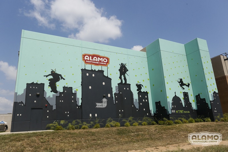 The Mural and Advance Screening of the Teenage Mutant Ninja Turtles at ...