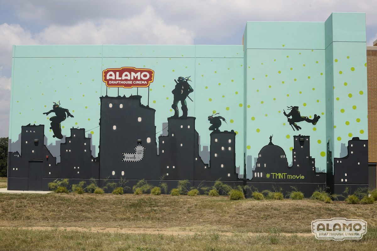 The Mural and Advance Screening of the Teenage Mutant Ninja Turtles at ...